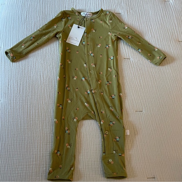 Baby Goosebumps | One Pieces | Nwt Baby Goosebumps Floral Rib Snap ...